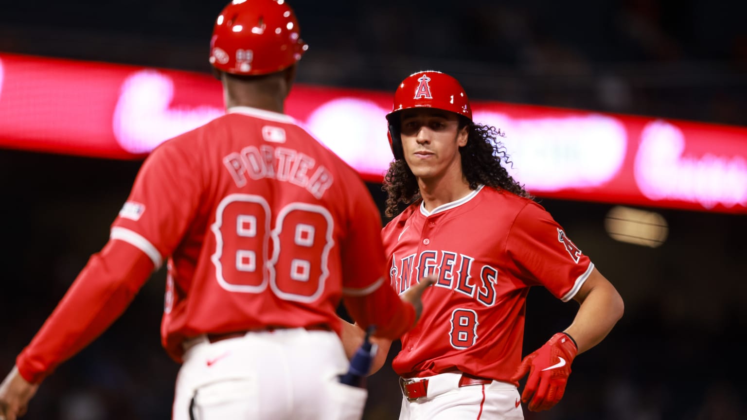Cole Tucker pega el hit del empate | 29/04/2024 | Los Angels de Los Angeles