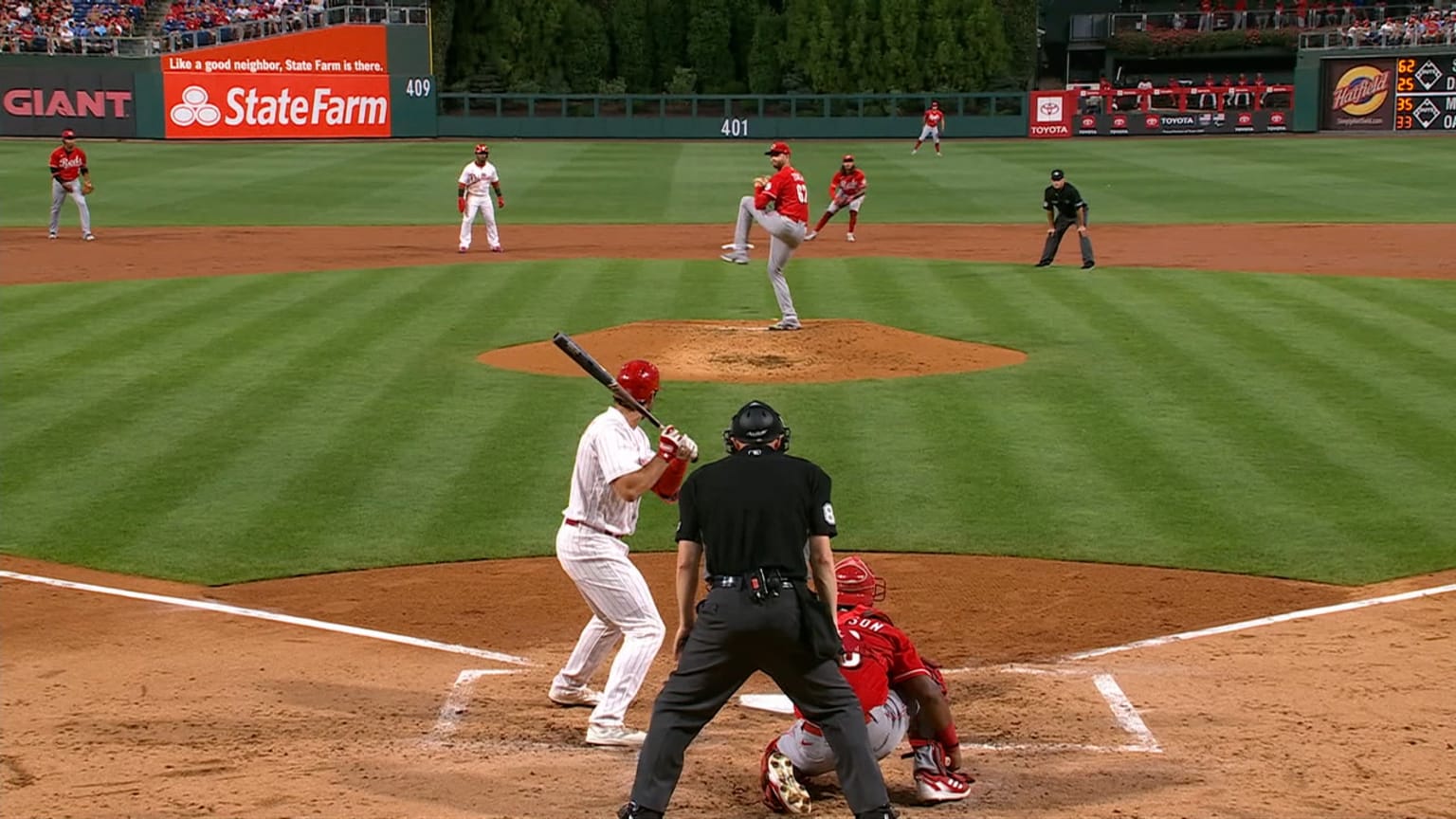 Matt Vierling hits an RBI single to left field | 08/24/2022 ...