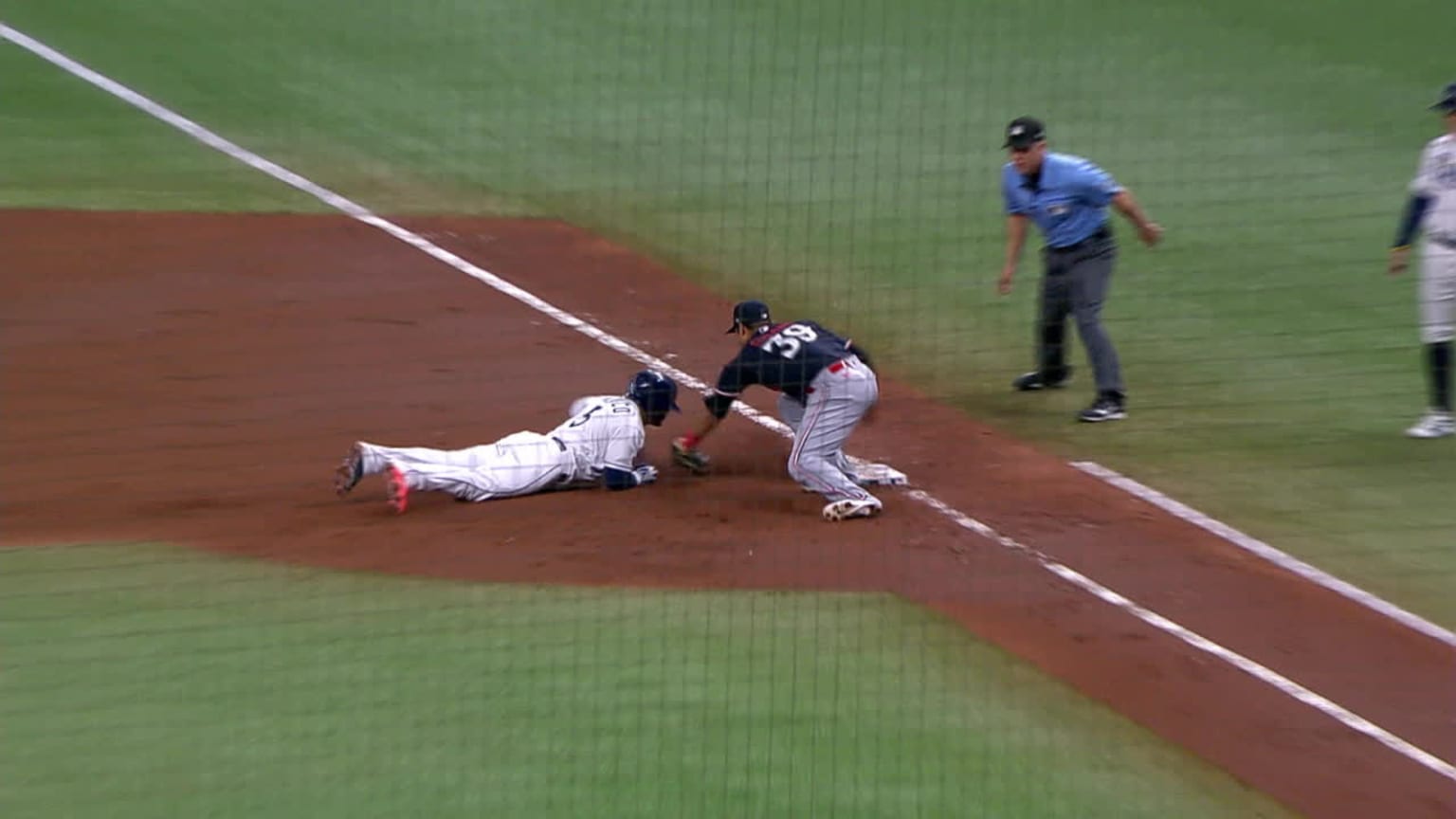Pablo López picks off Wander Franco at first base | 06/07/2023 ...