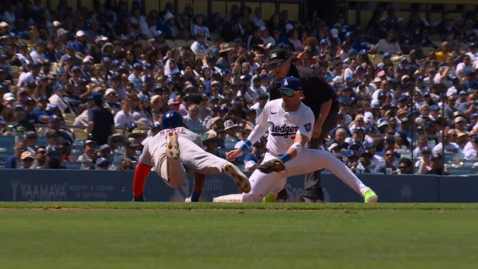 Dodgers complete strike-'em-out, throw-'em-out DP | 06/05/2025 | Los ...