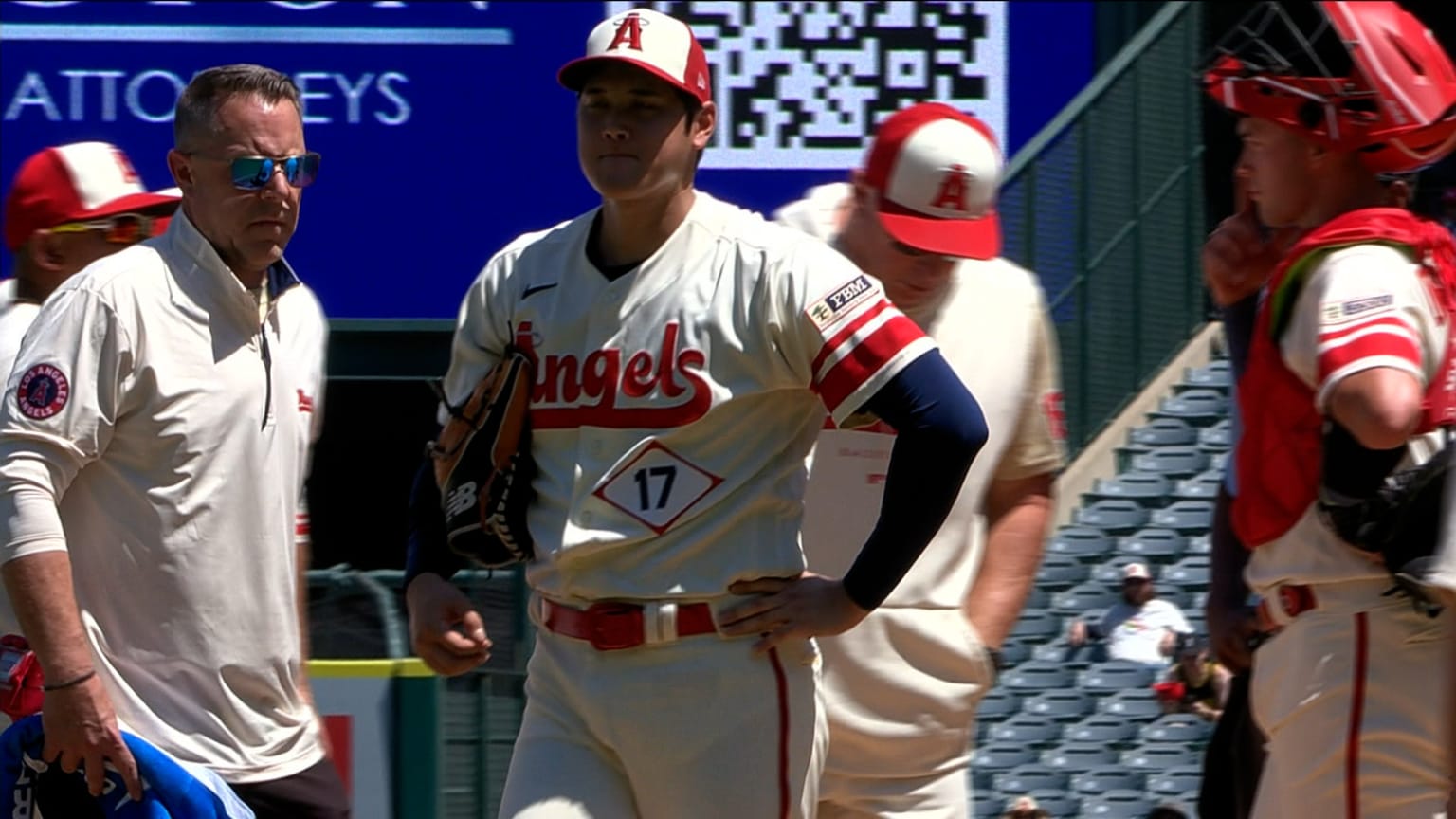 Shohei Ohtani leaves the game with right arm fatigue | 08/23/2023 | Los ...