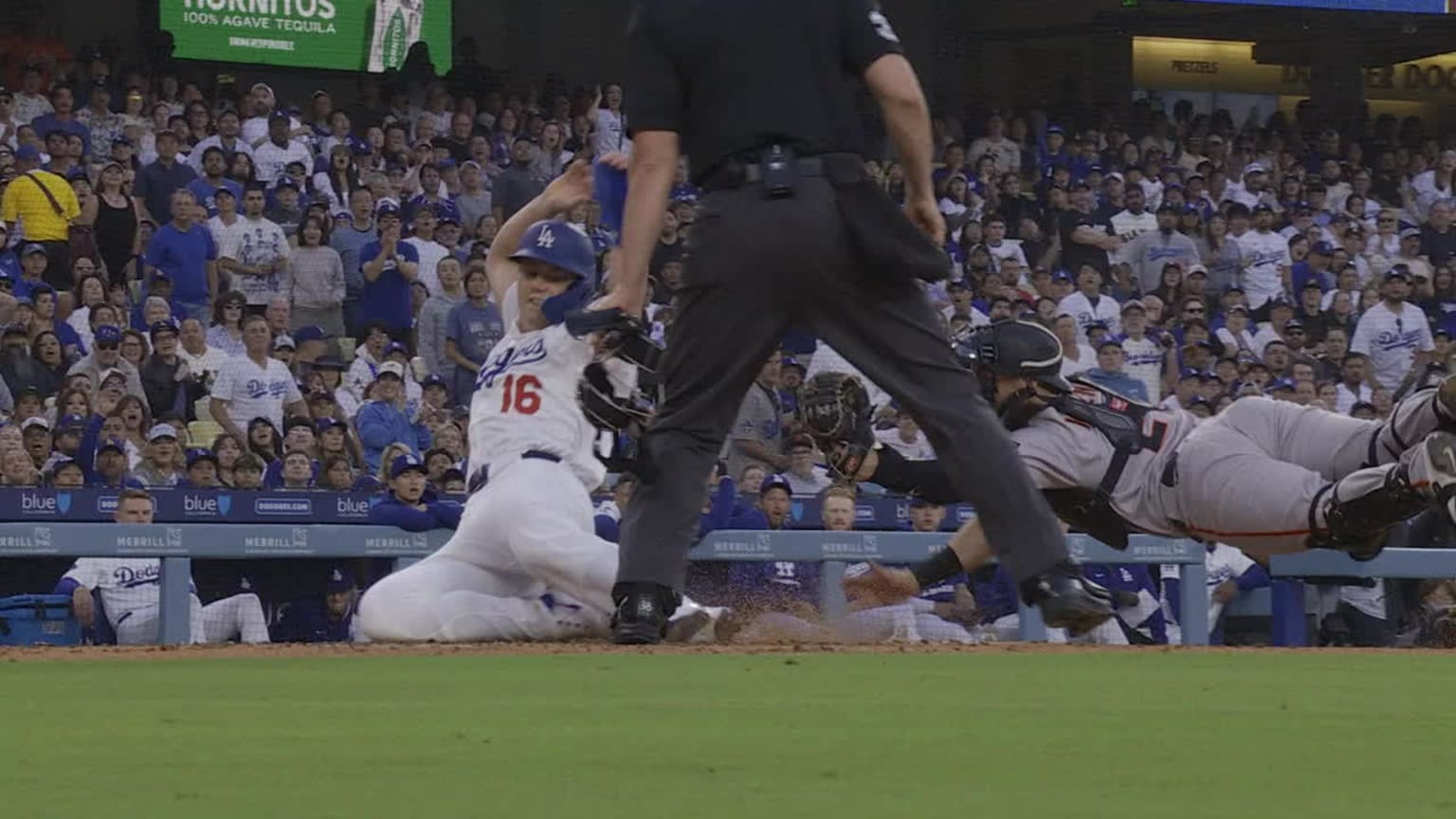 Will Smith scores on Andy Pages' sacrifice fly | 06/13/2025 | Los ...