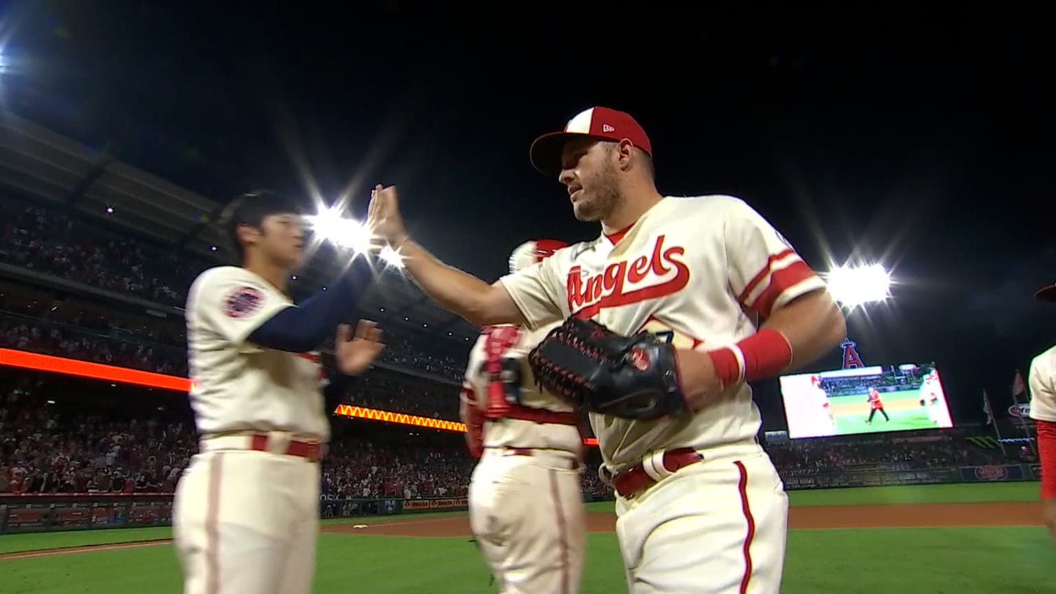 Ryan Tepera earns the save | 09/16/2022 | Los Angeles Angels