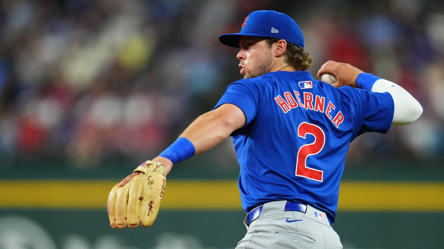 Nico Hoerner makes a diving stop in the 5th | 03/28/2024 | Chicago Cubs