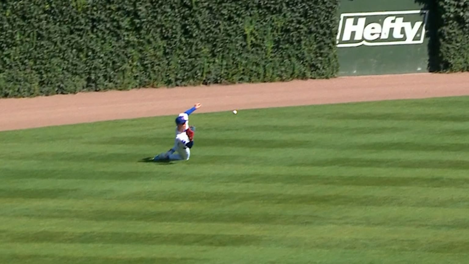 PCA reaches back while falling to make the catch | 09/01/2025 | Chicago ...