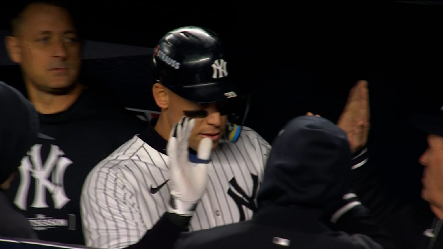 Judge eleva un sacrificio, boleto intencional de Soto | 15/10/2024 | Los Yankees de Nueva York