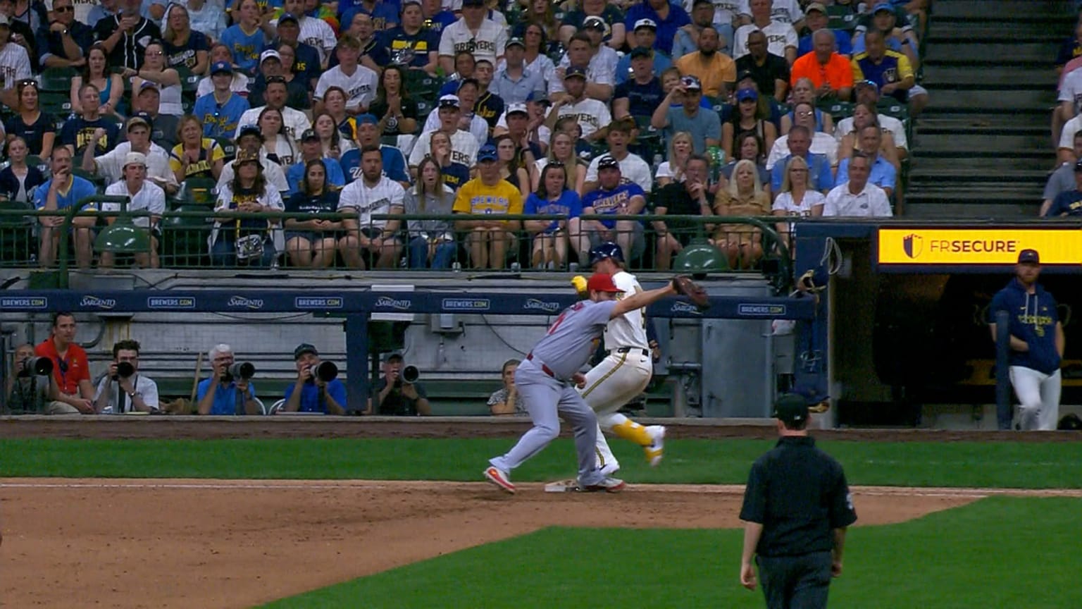 JJ Wetherholt throws out Jake Bauers | 05/26/2026 | St. Louis Cardinals