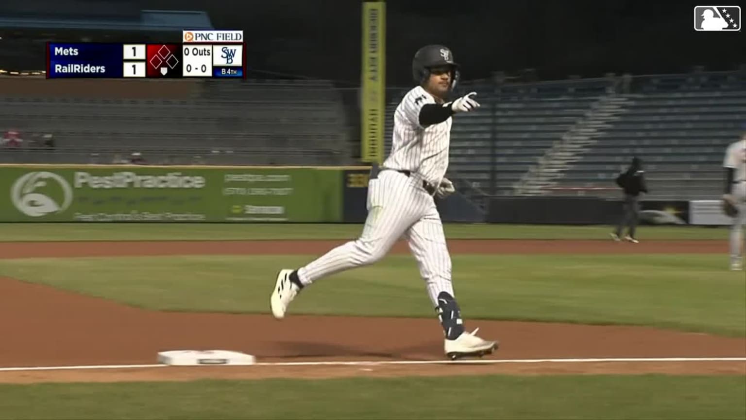 Everson Pereira crushes a solo home run | 04/05/2024 | MLB.com