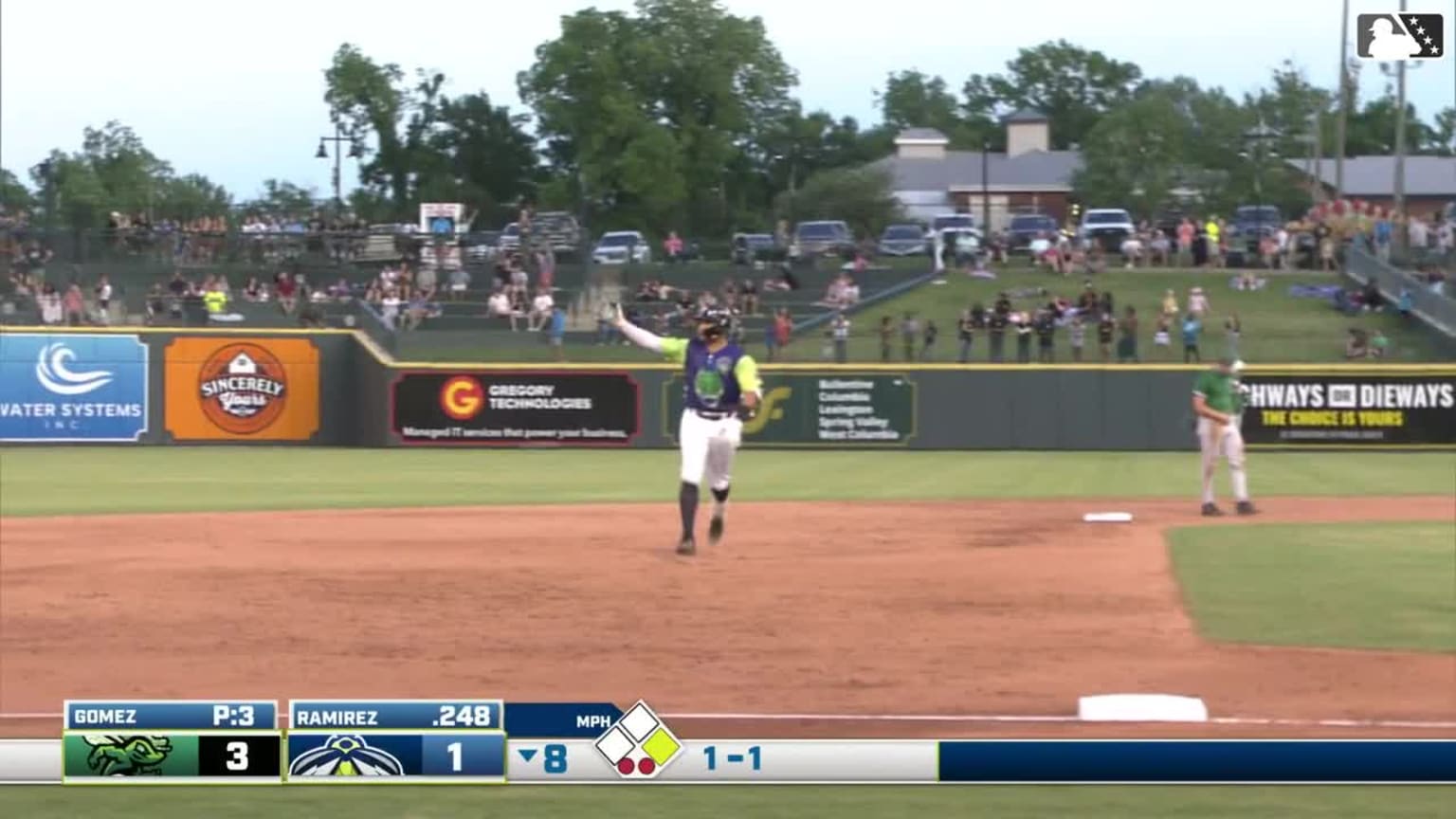 Ramon Ramirez's two-run homer | 05/18/2025 | Kansas City Royals