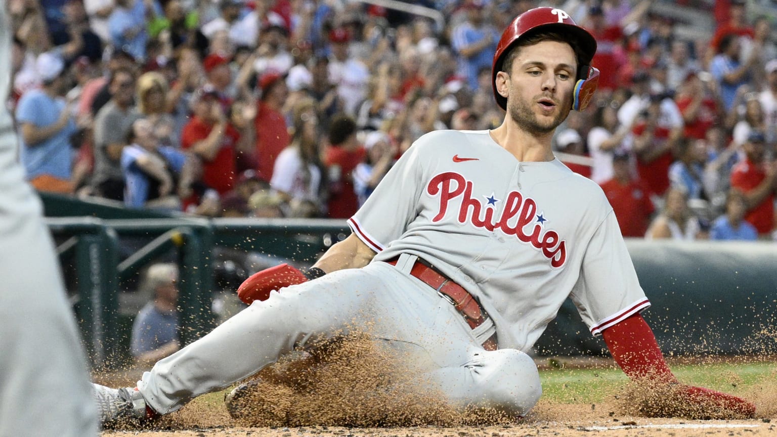 Players making impossibly smooth slides | 05/08/2024 | MLB.com