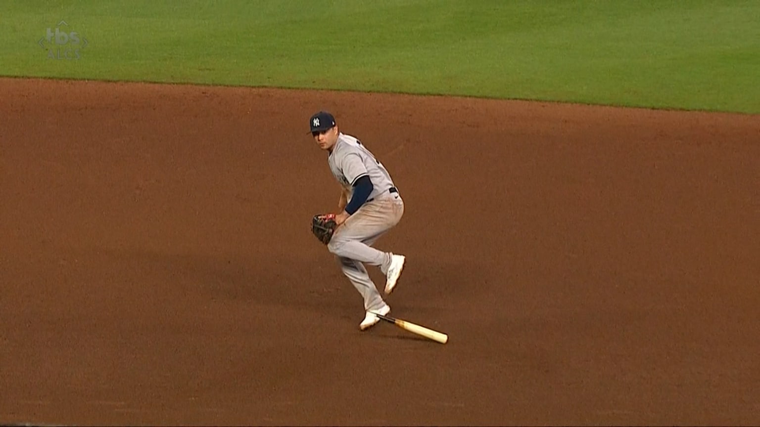 Isiah Kiner-Falefa avoids broken bat to make the play | 10/19/2022 ...