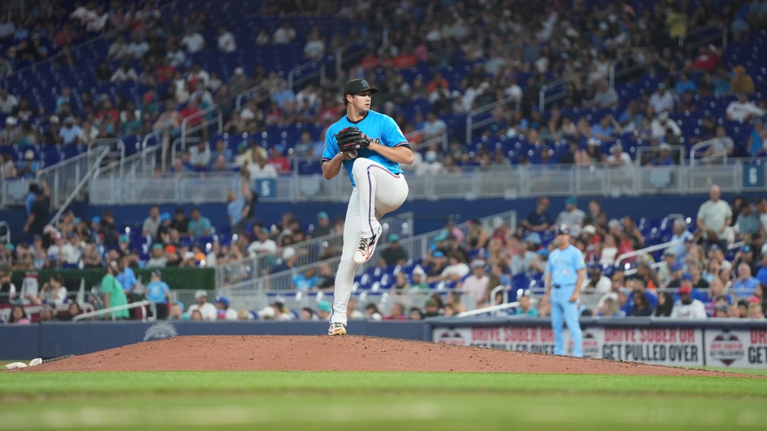 Tyler Phillips seals 5-3 win | 08/24/2025 | Miami Marlins