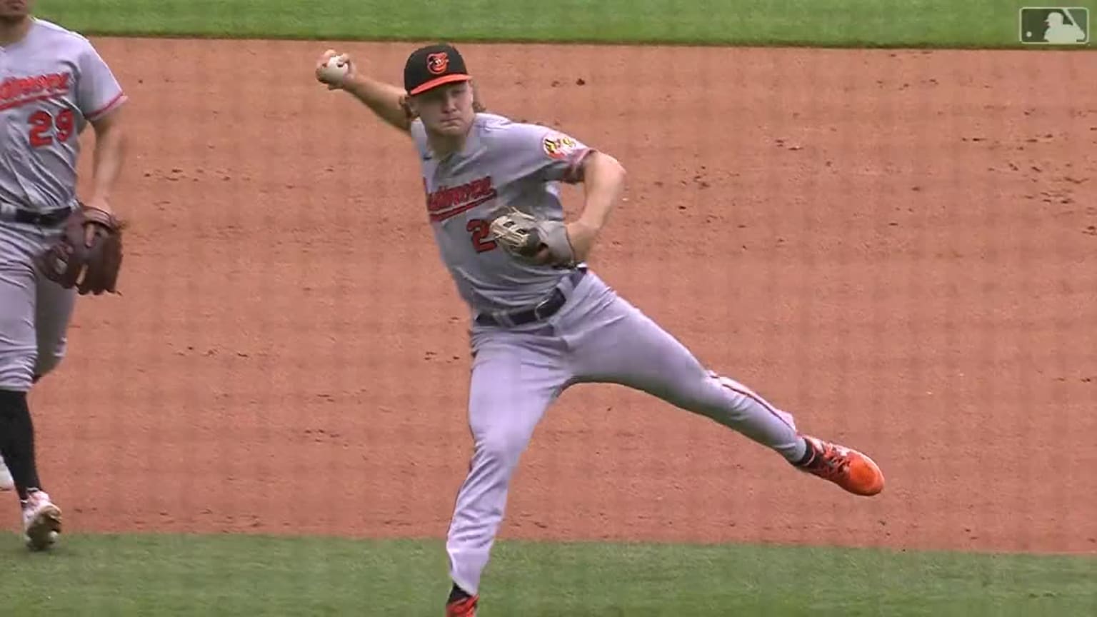 Gunnar Henderson fields makes strong throw to first | 05/07/2023 ...