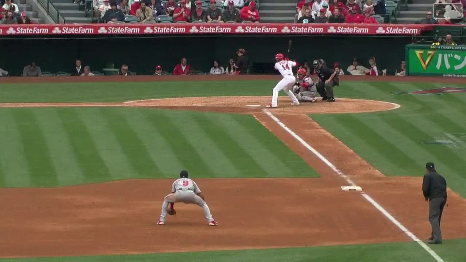 Logan O'Hoppe hits an RBI single to right-center | 04/12/2023 | Los ...