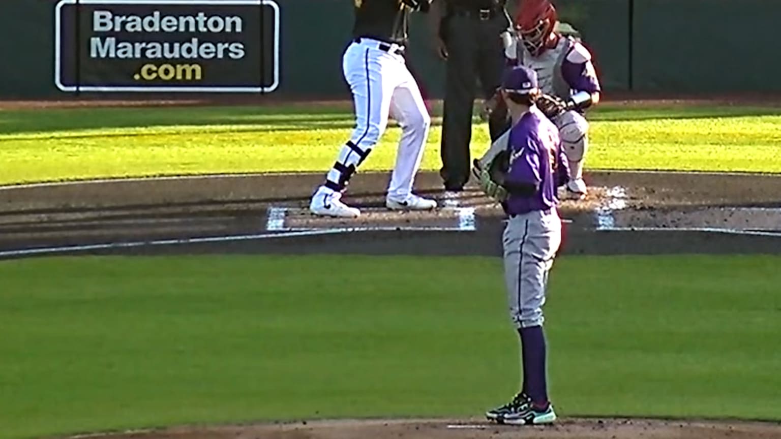 Cesar Lares' six hitless frames | 05/02/2024 | MLB.com