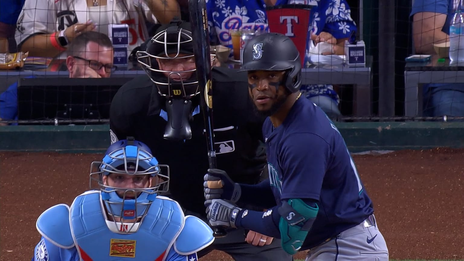 Victor Robles' two-run single | 09/22/2024 | Seattle Mariners