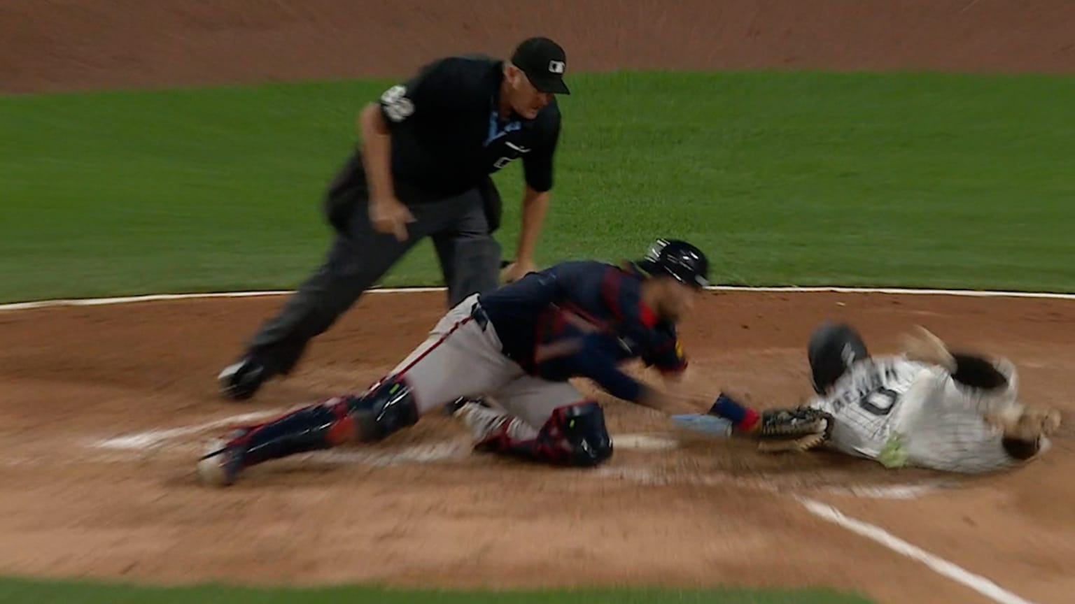 Austin Riley throws out Luisangel Acuña at home | 06/10/2026 | Atlanta ...