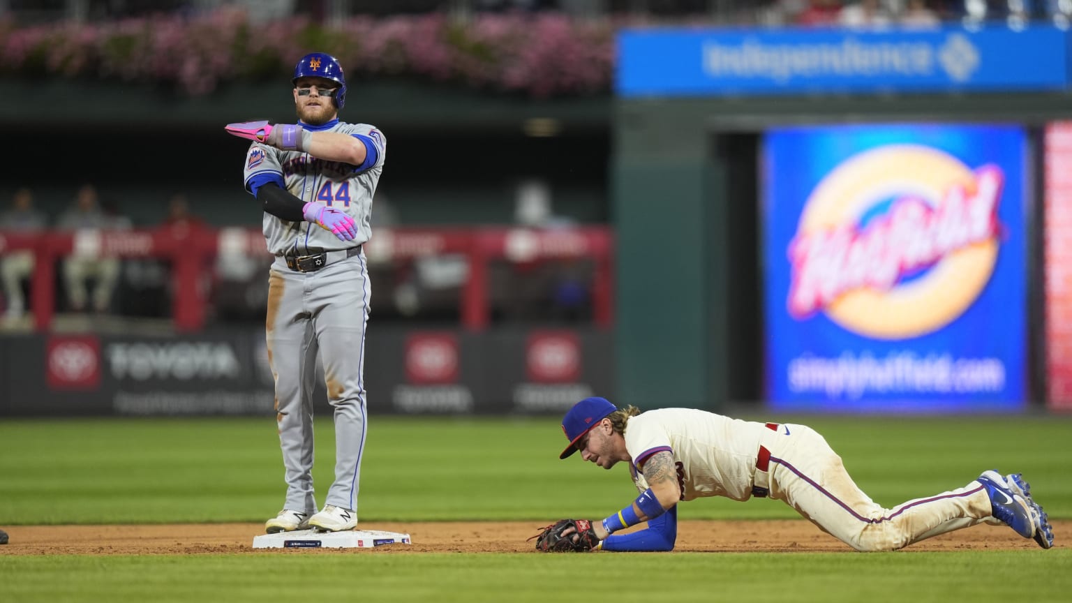 Harrison Bader steals second base in the 9th | 10/05/2024 | New York Mets