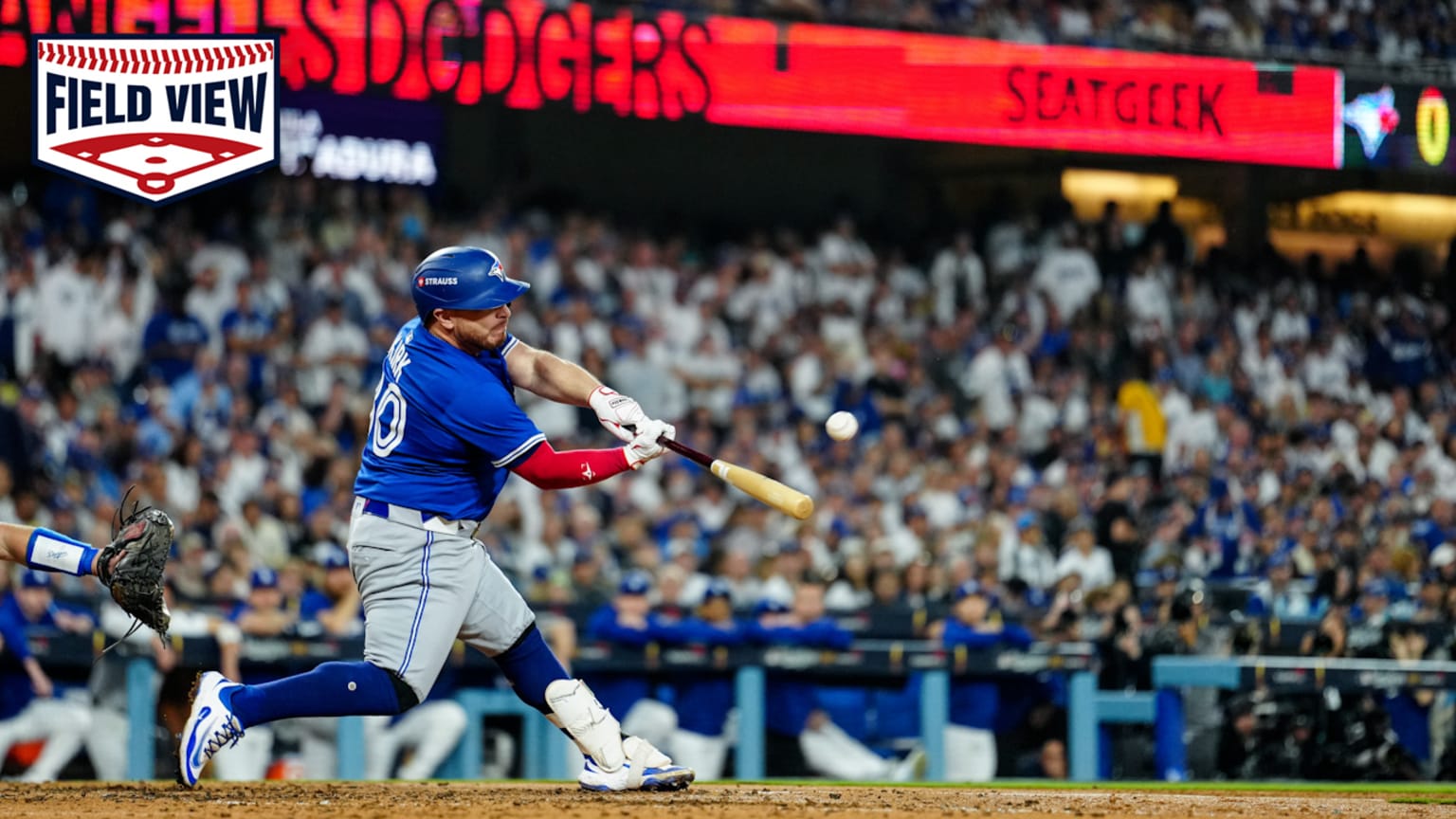Field View: Alejandro Kirk's three-run homer | 10/27/2025 | MLB.com