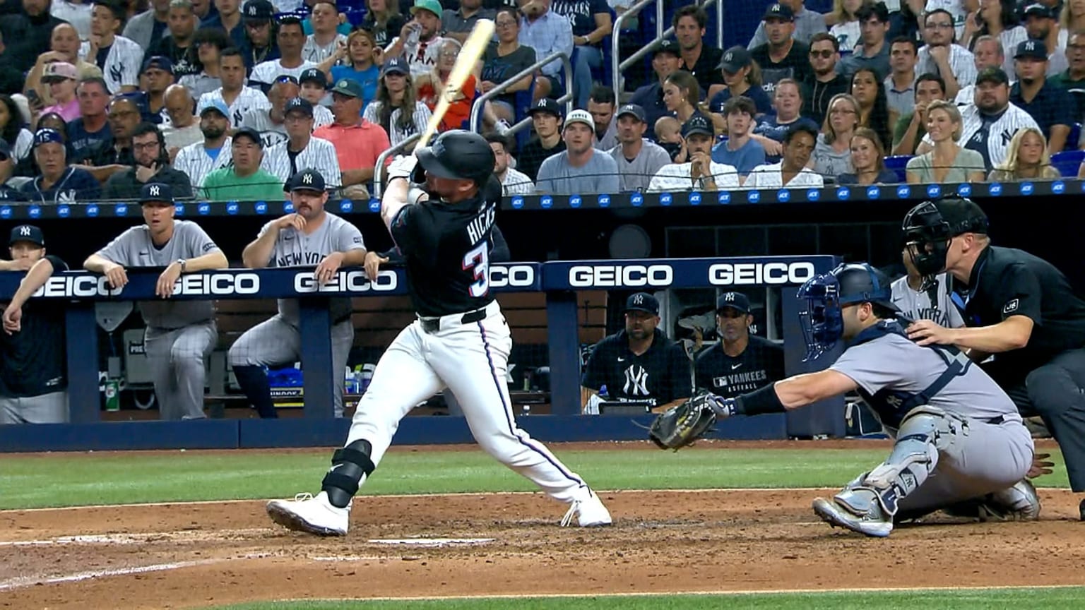 Liam Hicks impulsa dos carreras con un sencillo al CF | 01/08/2025 ...