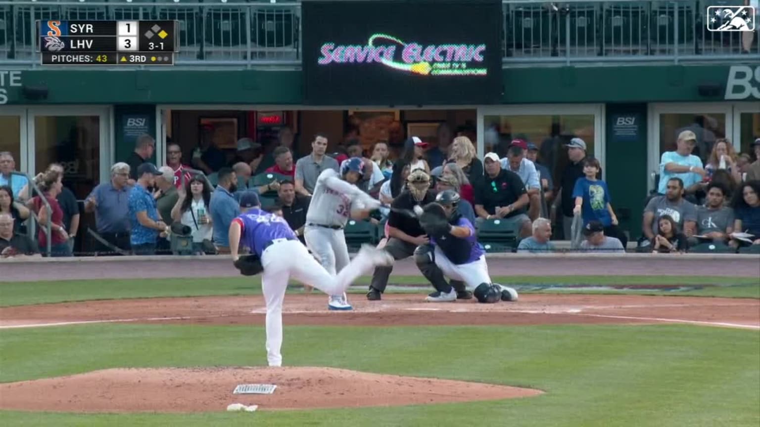 Daniel Palka smacks a 458-foot homer to right field | 08/30/2023 | New ...