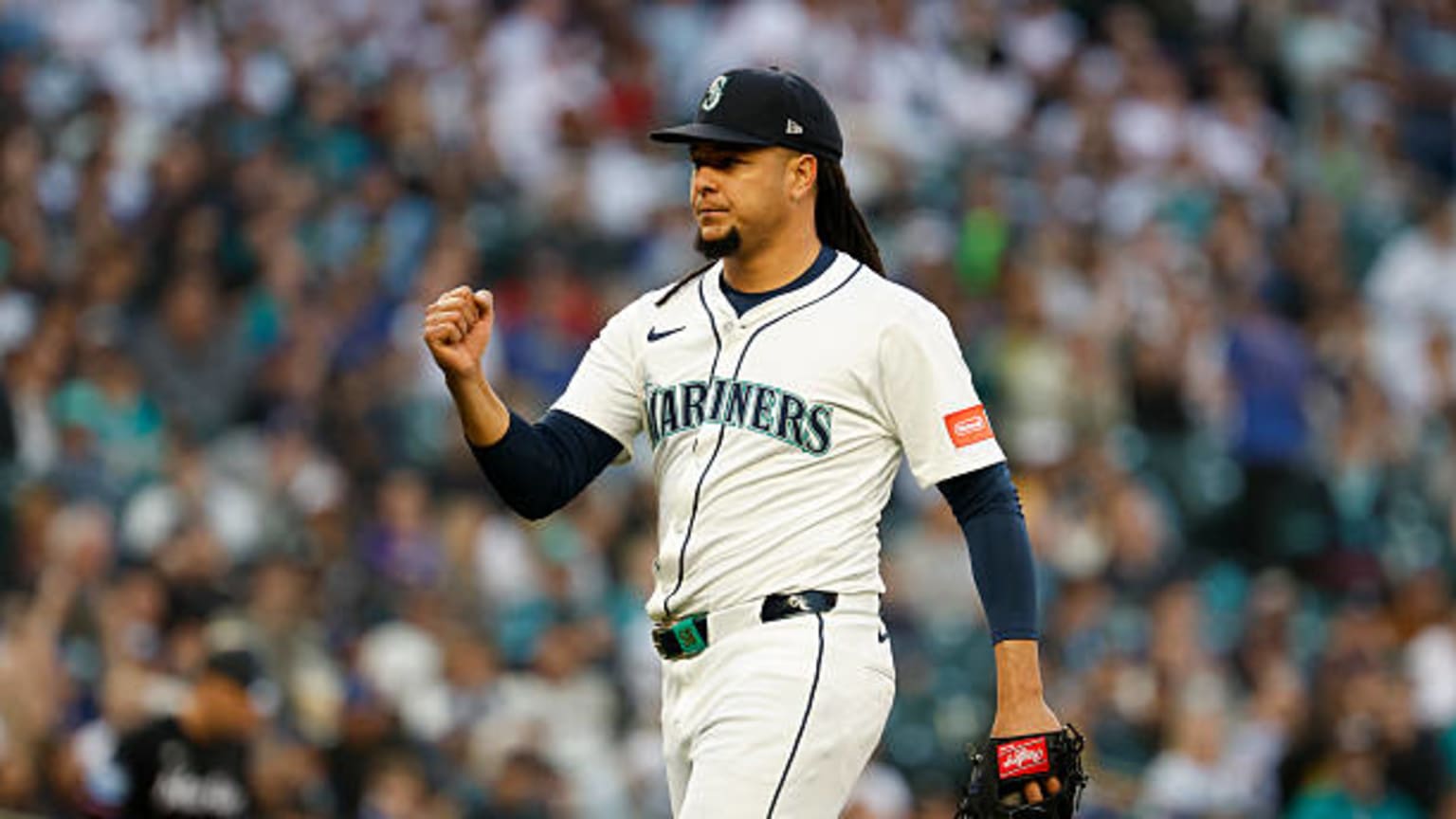 Luis Castillo's stellar start | 04/26/2025 | Seattle Mariners