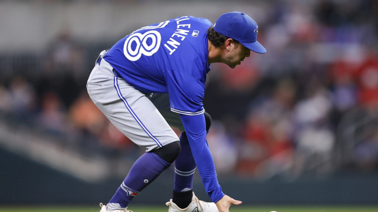 Ernie Clement's barehanded play | 09/06/2024 | Toronto Blue Jays