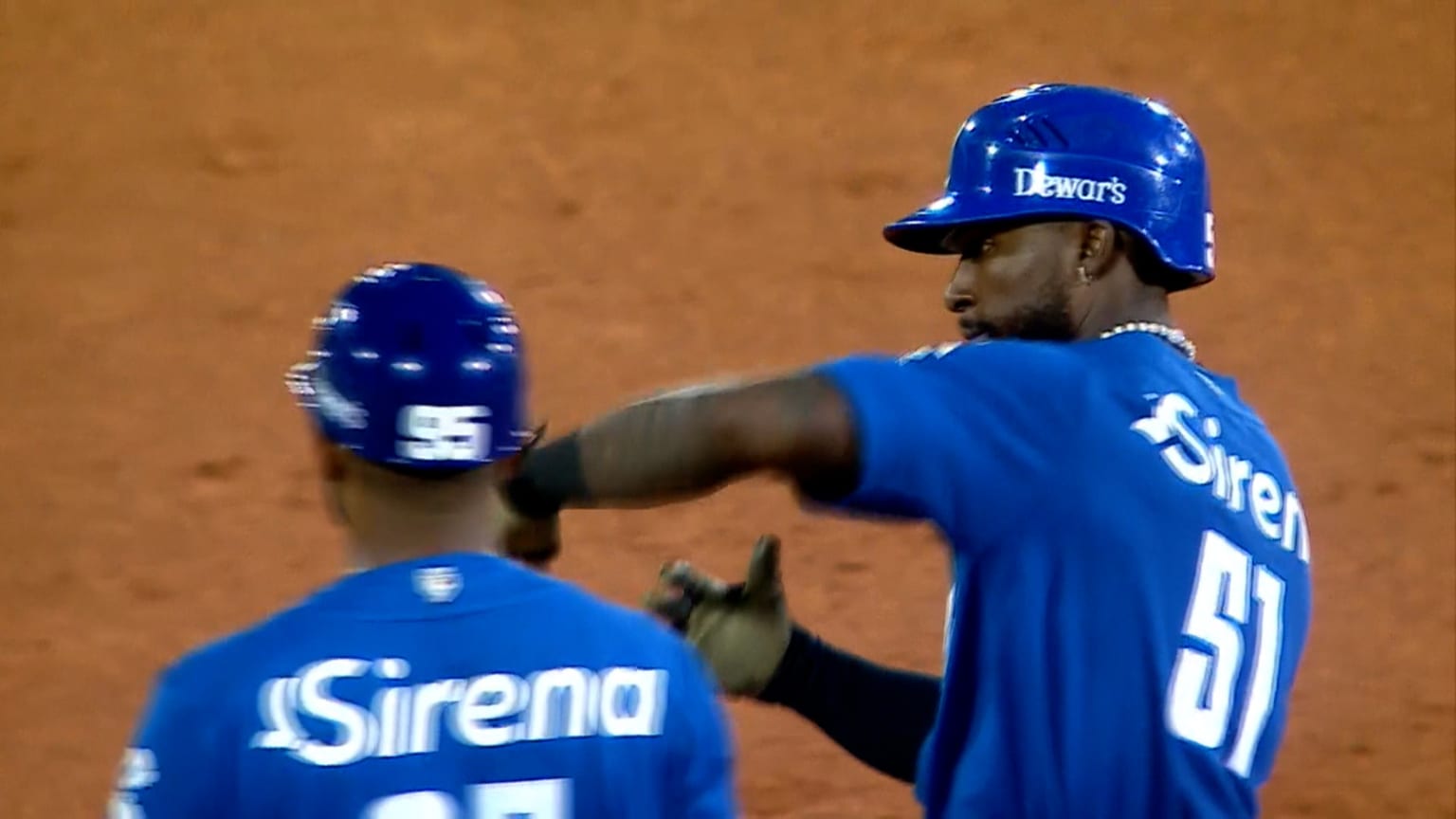 Daniel Johnson pega cuatro hits ante los Gigantes | 19/10/2024 | Los ...