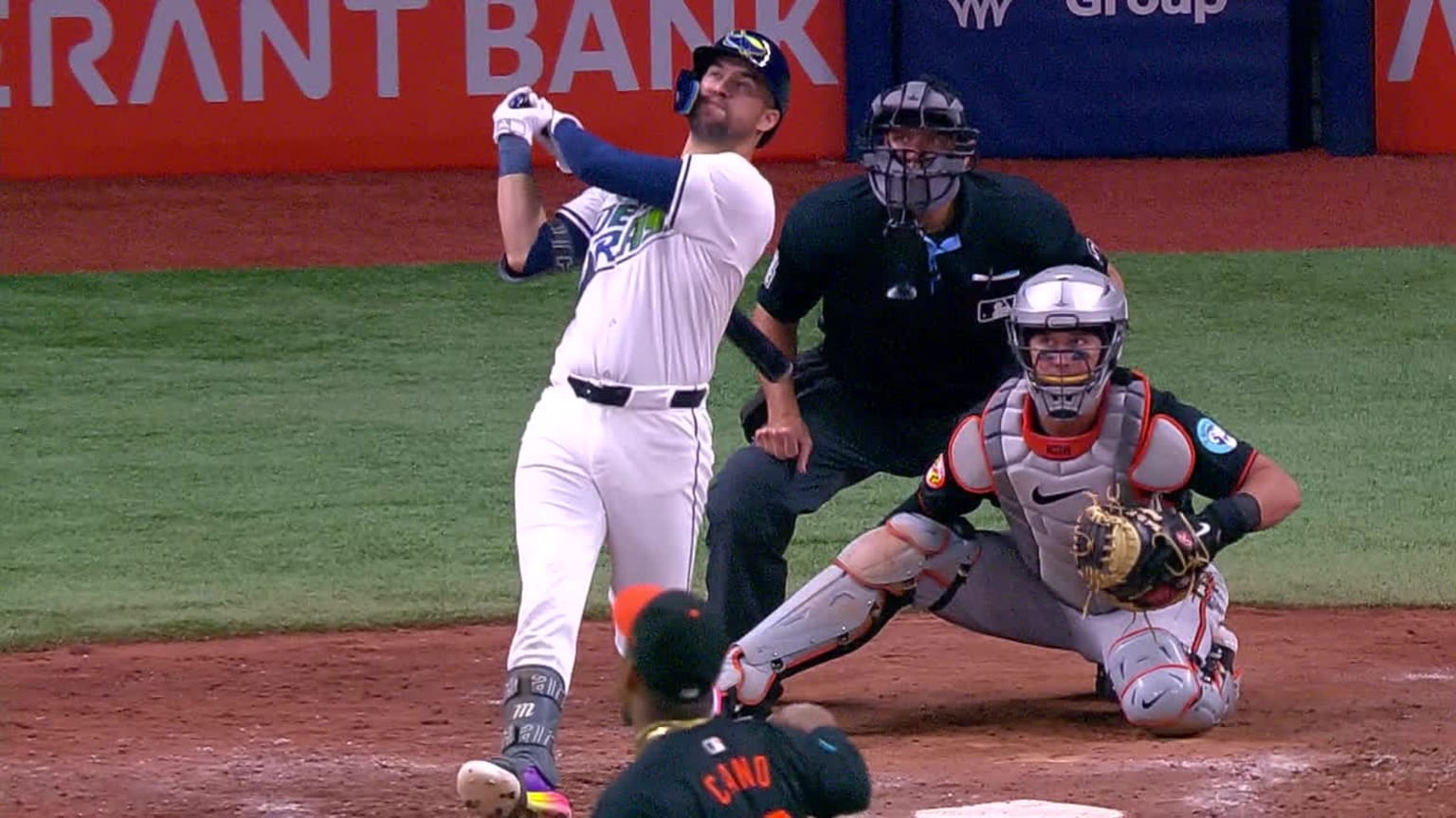 Dylan Carlson homers after review | 08/09/2024 | Tampa Bay Rays