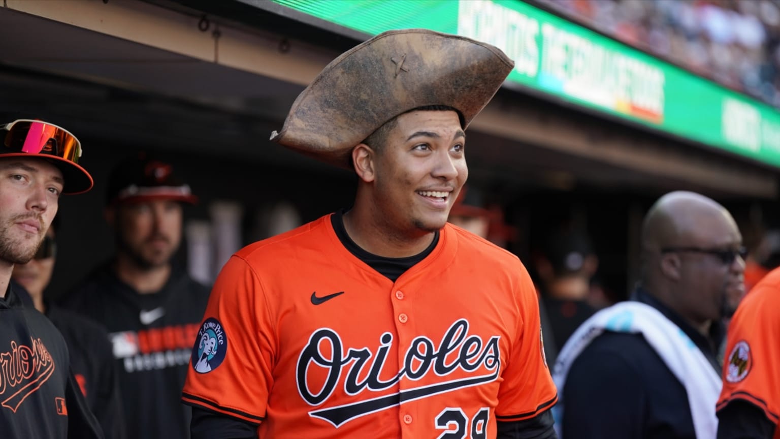 Samuel Basallo's first home run of his MLB career | 08/30/2025 | MLB.com