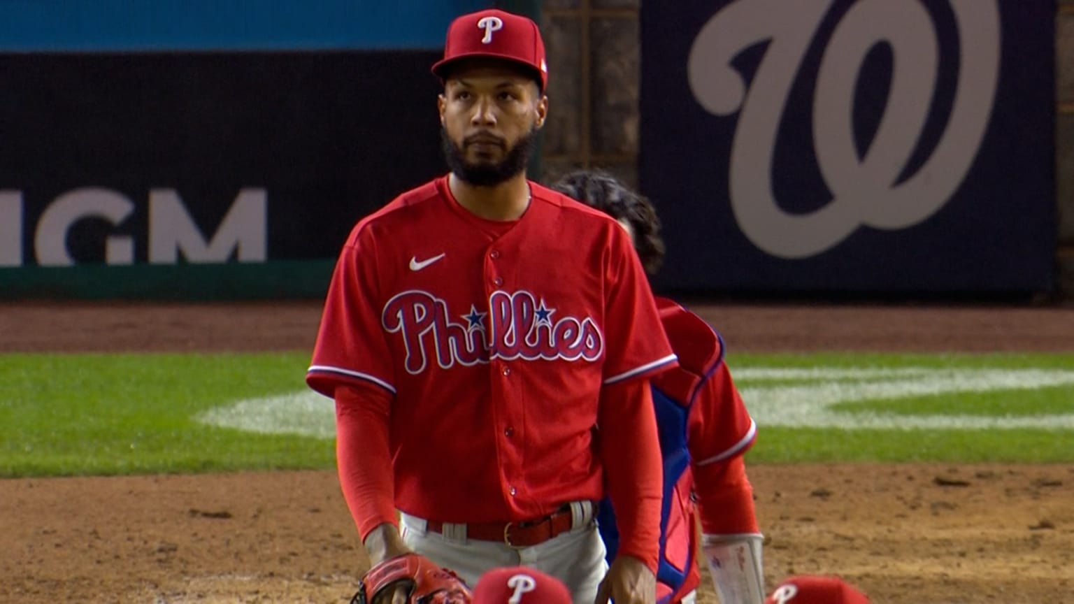 Cristopher Sánchez gets Barrera to fly out in the 9th | 10/01/2022 ...