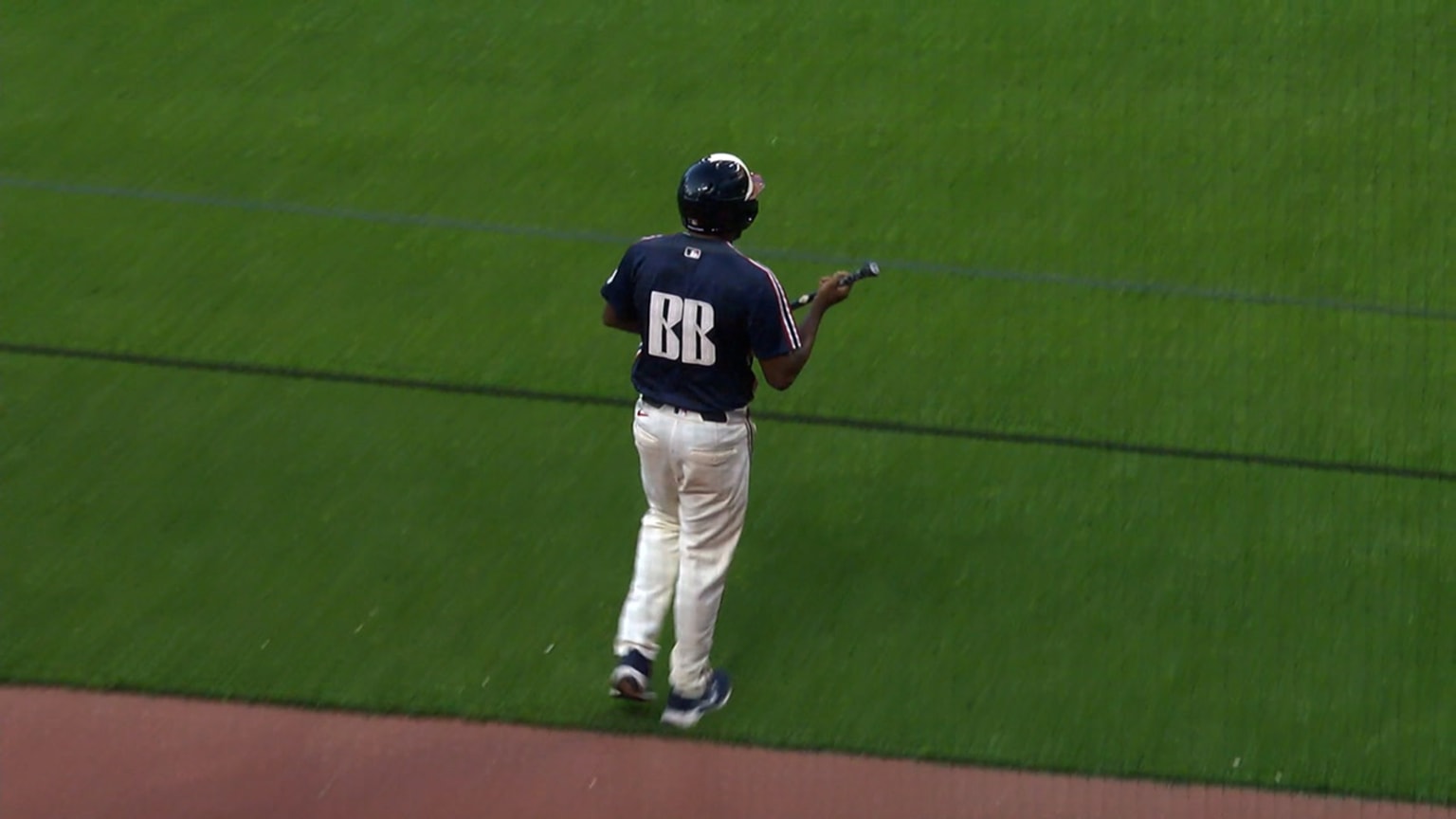 Bat boy makes great catch | 06/12/2026 | Detroit Tigers