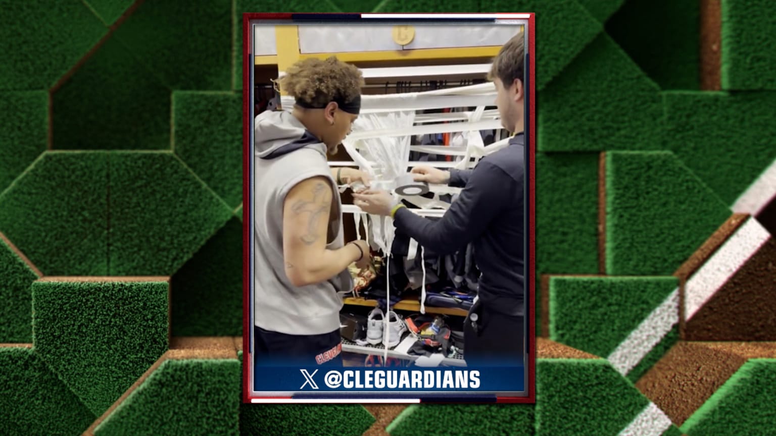 Josh Naylor tapes up brother Bo's locker | 02/21/2024 | Cleveland Guardians