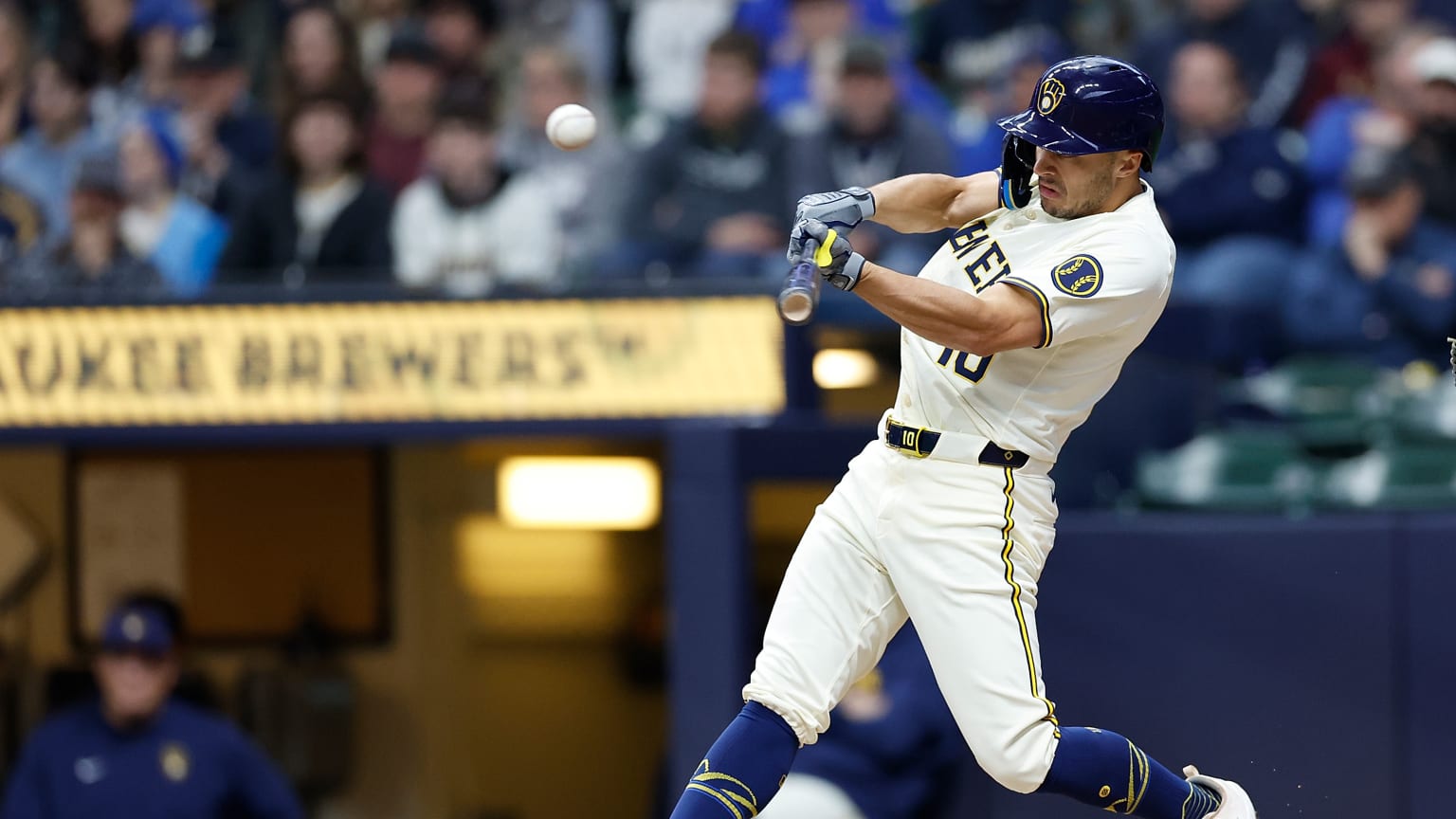 Sal Frelick lines a two-run double to left | 04/07/2024 | MLB.com