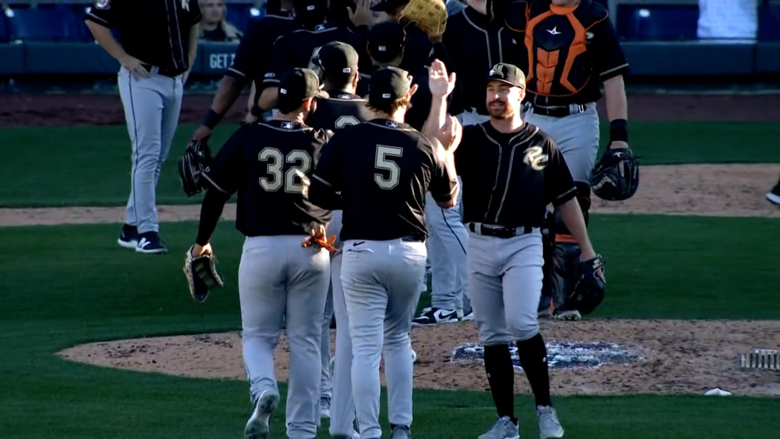 Donovan Walton throws two scoreless innings | 04/03/2024 | MLB.com