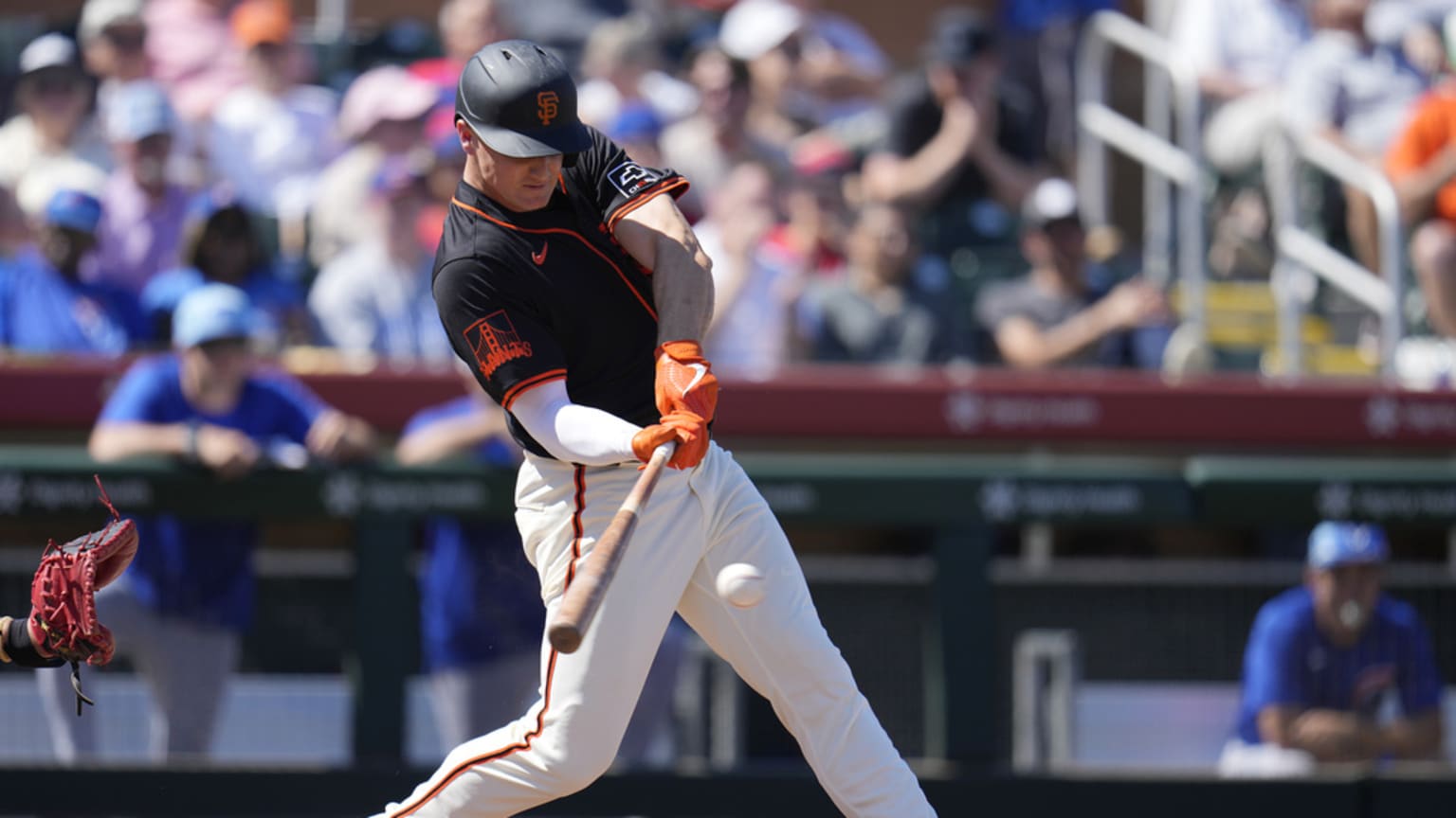 Matt Chapman cranks a solo homer to right field | 22/03/2024 | Los ...