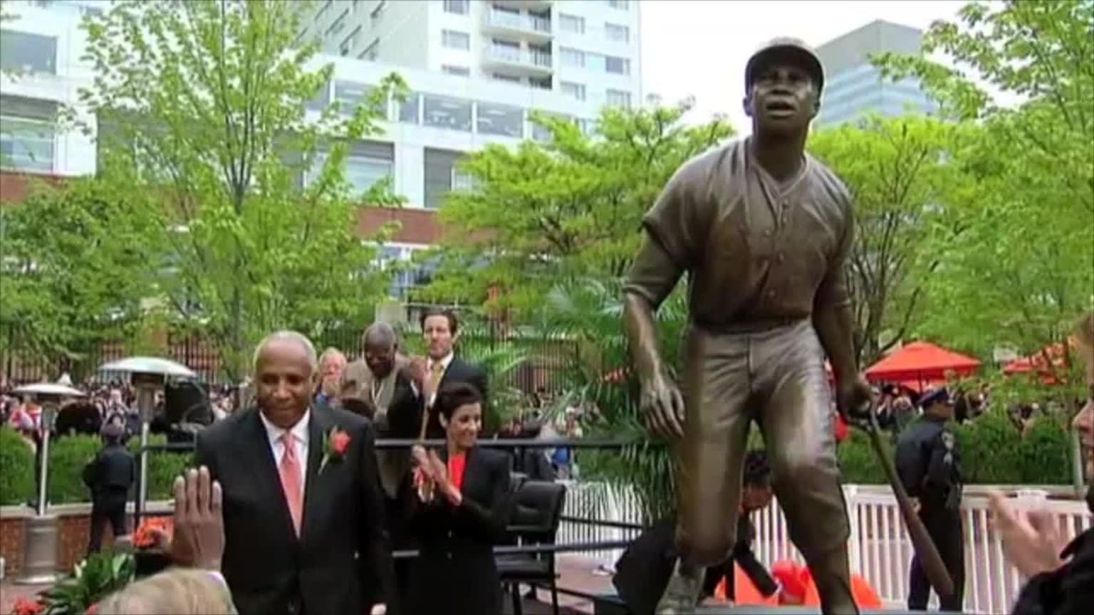 Frank Robinson sculpture unveiling in Baltimore | 04/28/2012 ...