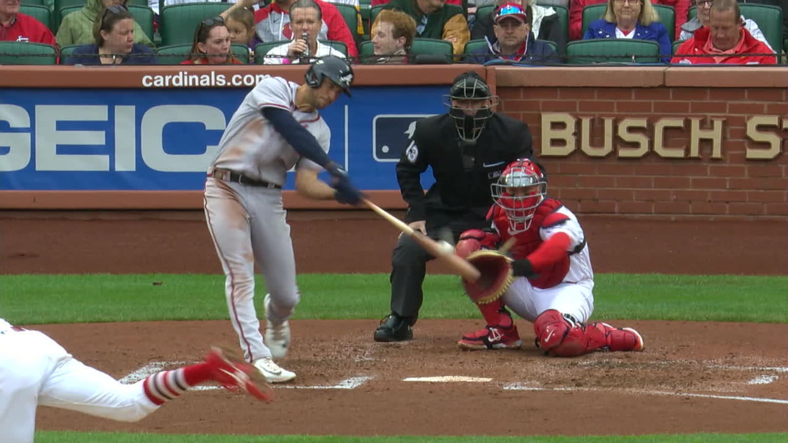 Matt Olson clubs a solo home run to center field | 04/05/2023 | Atlanta ...