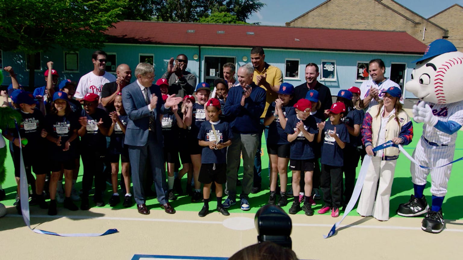 MLB visits Roger Ascham Primary School | 06/07/2024 | Philadelphia Phillies