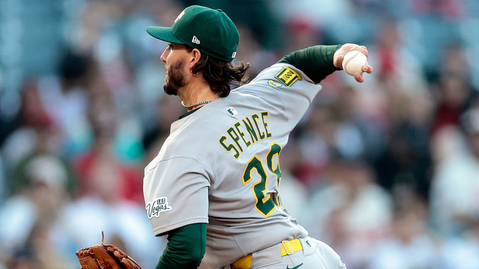 Mitch Spence fans four | 06/10/2025 | Athletics