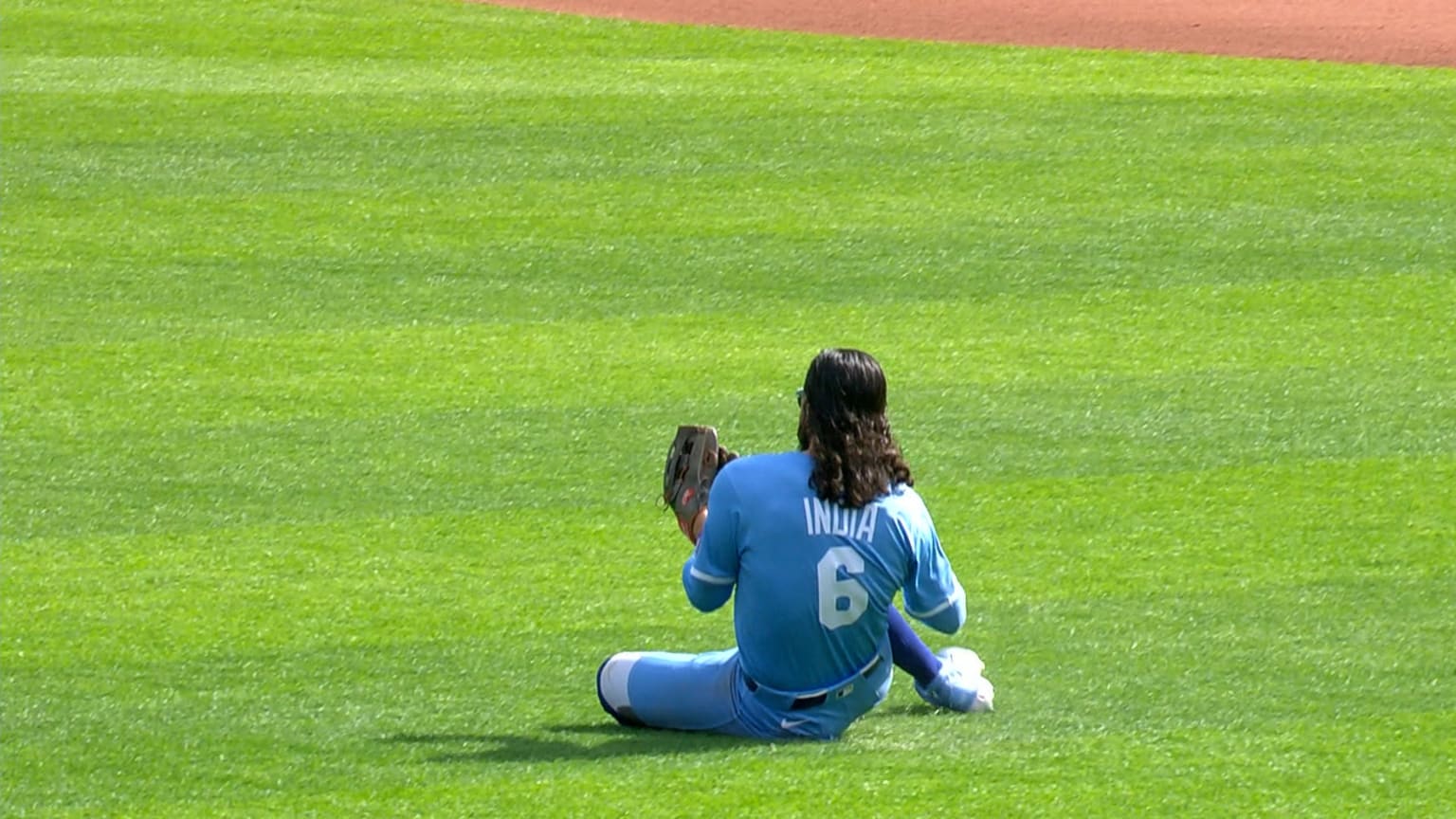 Jonathan India's great sliding catch | 03/29/2025 | Kansas City Royals