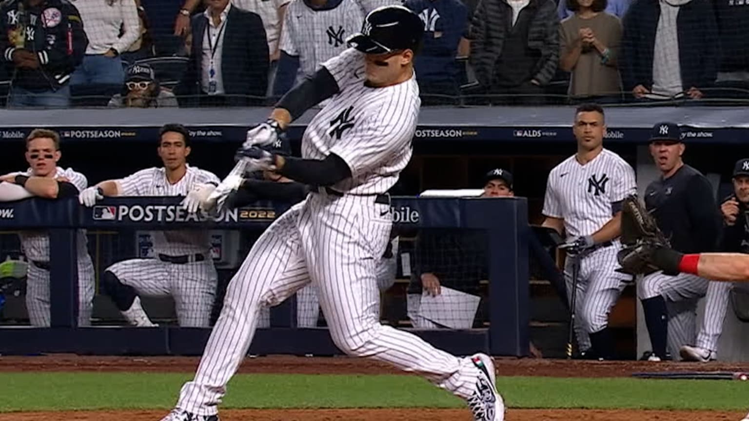 Anthony Rizzo slams two-run home run to right-center | 10/11/2022 | MLB.com