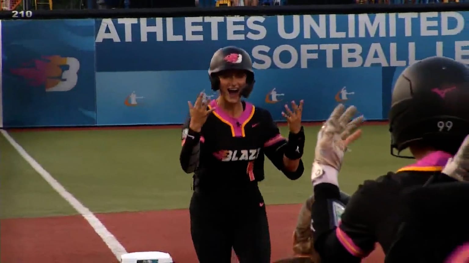 Ana Gold named AUSL Rookie of the Year | 07/24/2025 | MLB.com