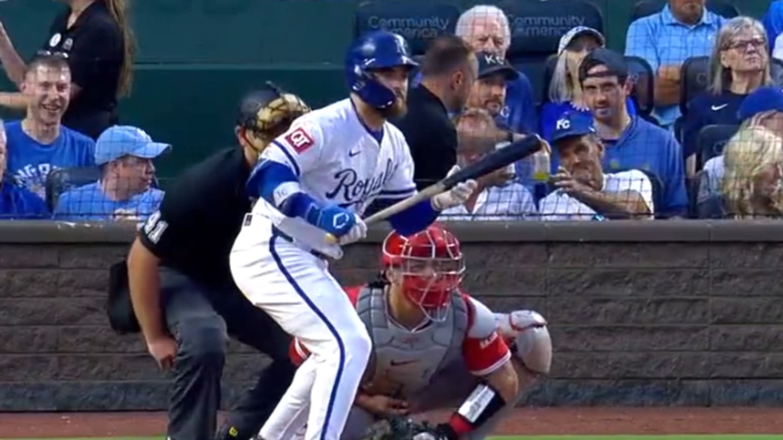Kyle Isbel's sacrifice bunt | 09/03/2025 | Kansas City Royals