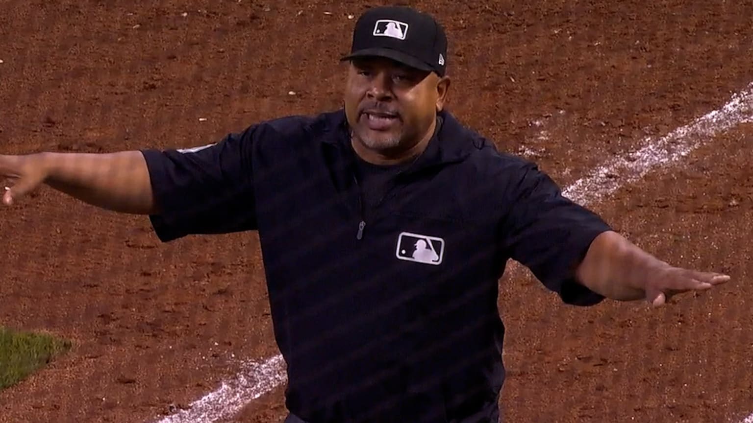 Zack Short safe at first after review | 05/15/2024 | Atlanta Braves