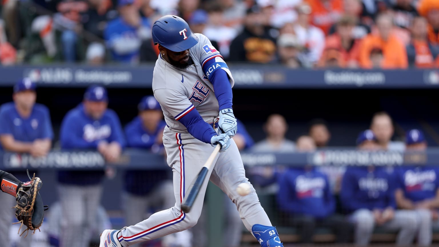 Adolis García grounds an RBI single to center field | 10/08/2023 ...