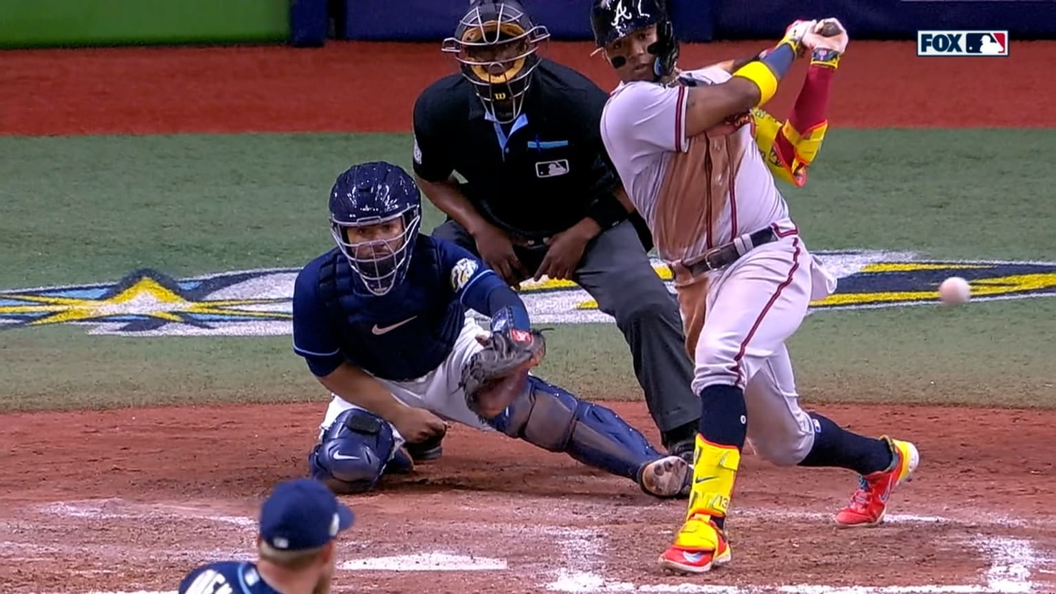 Acuña Jr. pega sencillo productor al jardín central | 08/07/2023 | Los Bravos de Atlanta