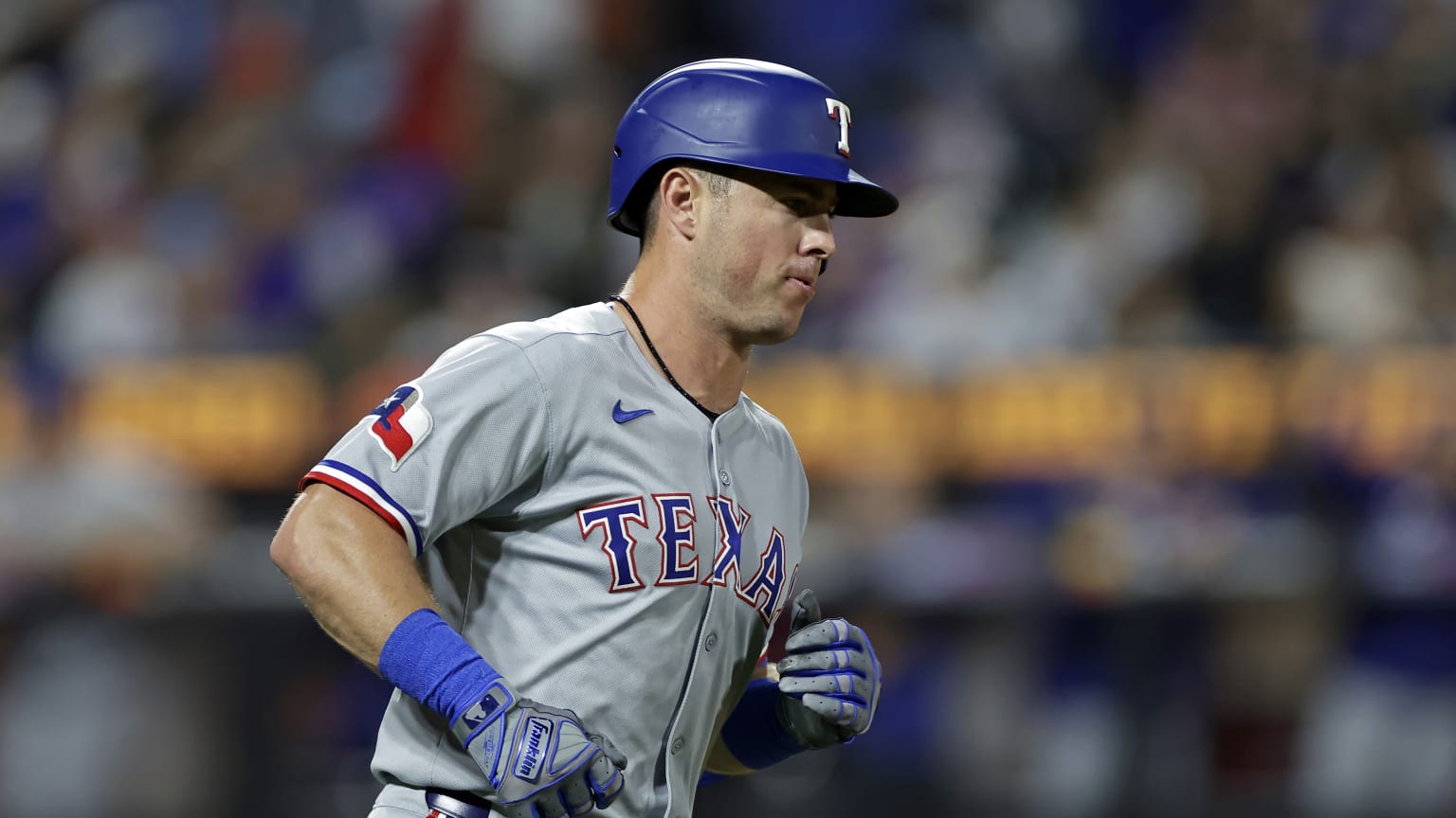 Dylan Moore's two-run home run (11) | 09/12/2025 | MLB.com