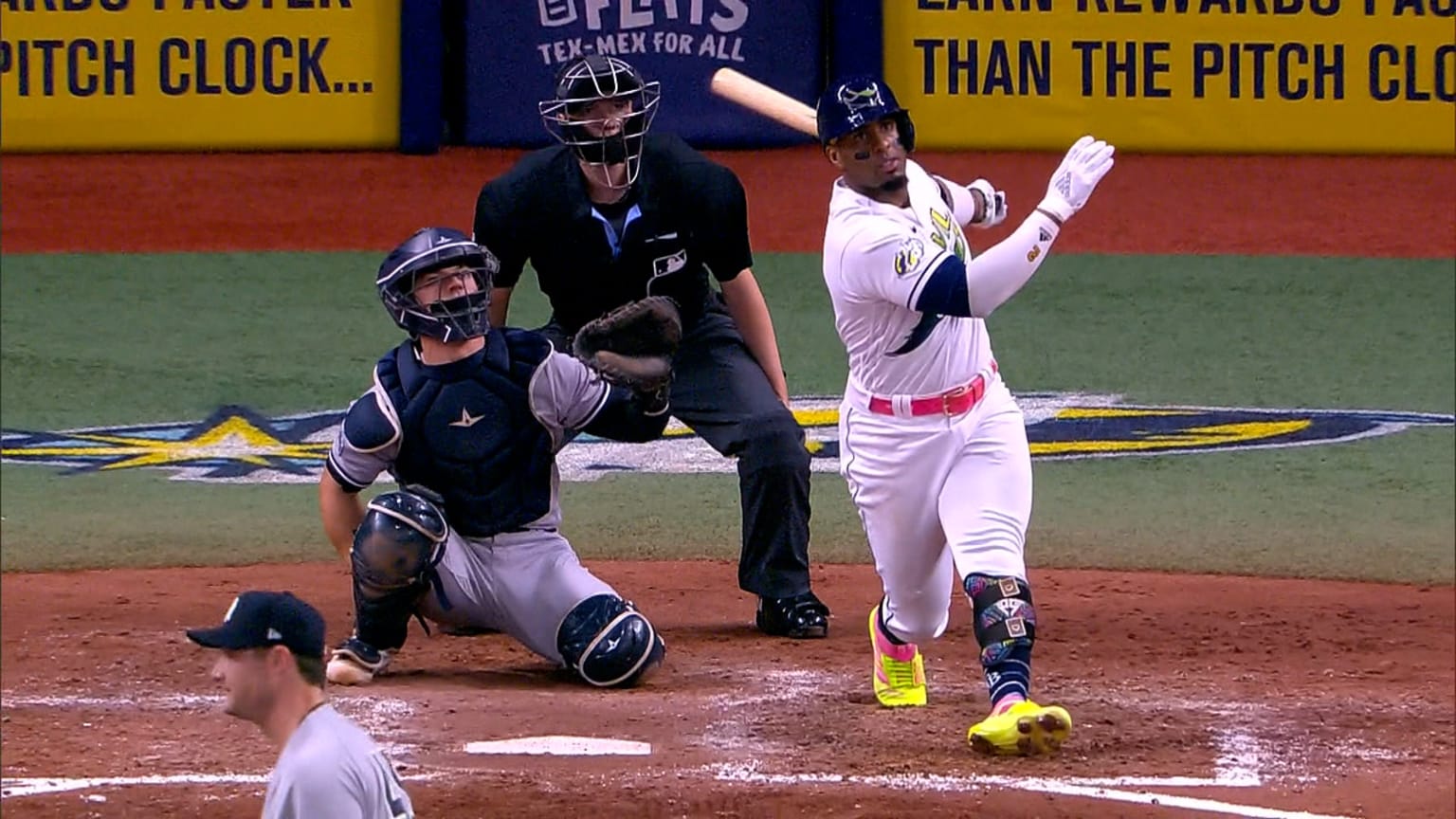 Take a look at Yandy Díaz's home run using Data Viz | 08/25/2023 ...