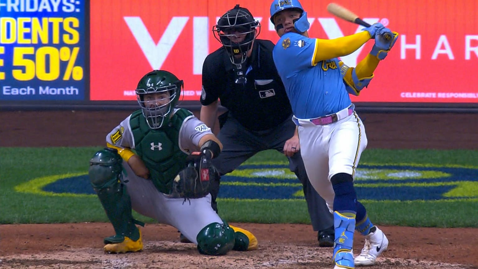 William Contreras' RBI single | 04/18/2025 | Milwaukee Brewers